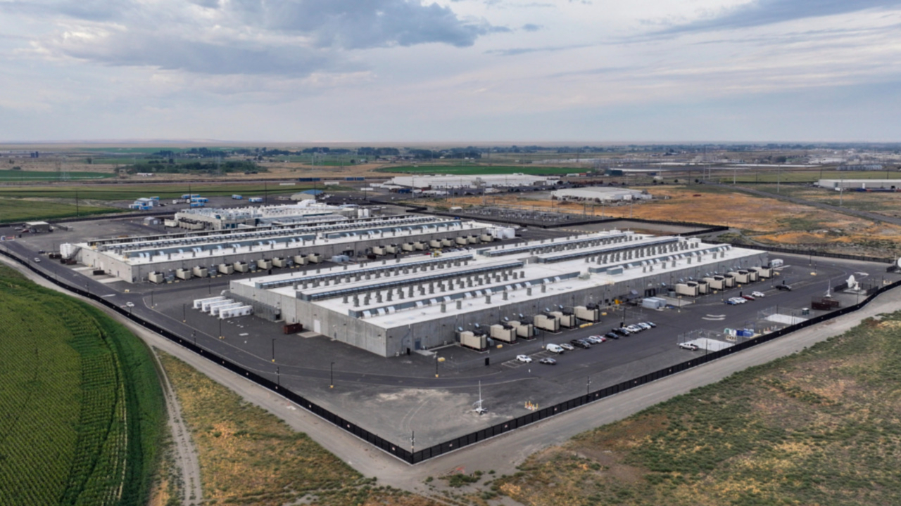 The rise of AI data centers sparks an electricity dilemma